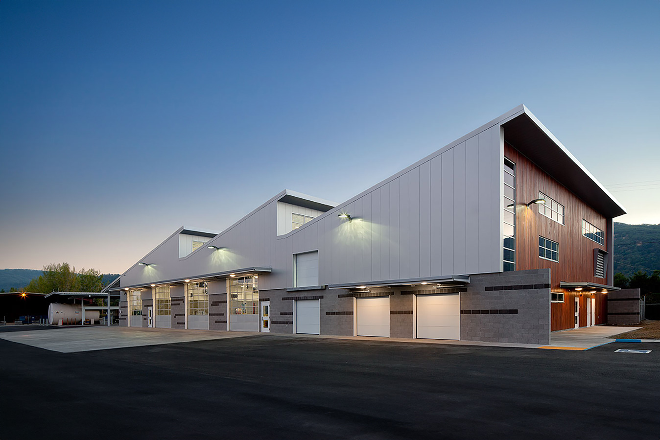 SERVICES – Arntz Builders, Inc.